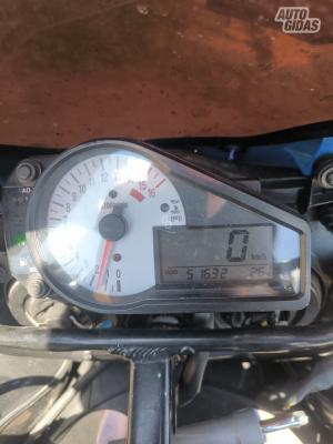 Suzuki GSX-R 2002 in Pakruojis, with an engine capacity of 0.60 L and mileage of 51 thousand km for 2200 €, photo 6 on AUTOMOTO.COM.LV