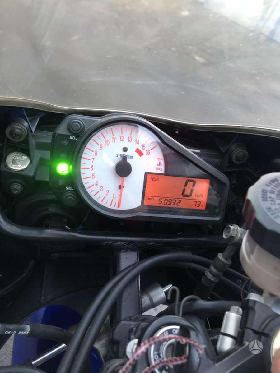 Suzuki GSX-R 2002 in Marijampole, with an engine capacity of 0.60 L and mileage of 50 thousand km for 2222 €, photo 4 on AUTOMOTO.COM.LV