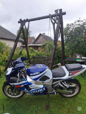Сузуки GSX-R 2002 в Вильнюс, объемом двигателя 0.00 л и пробегом 63 тыс. км за 3500 €, фото 4 на AUTOMOTO.COM.LV