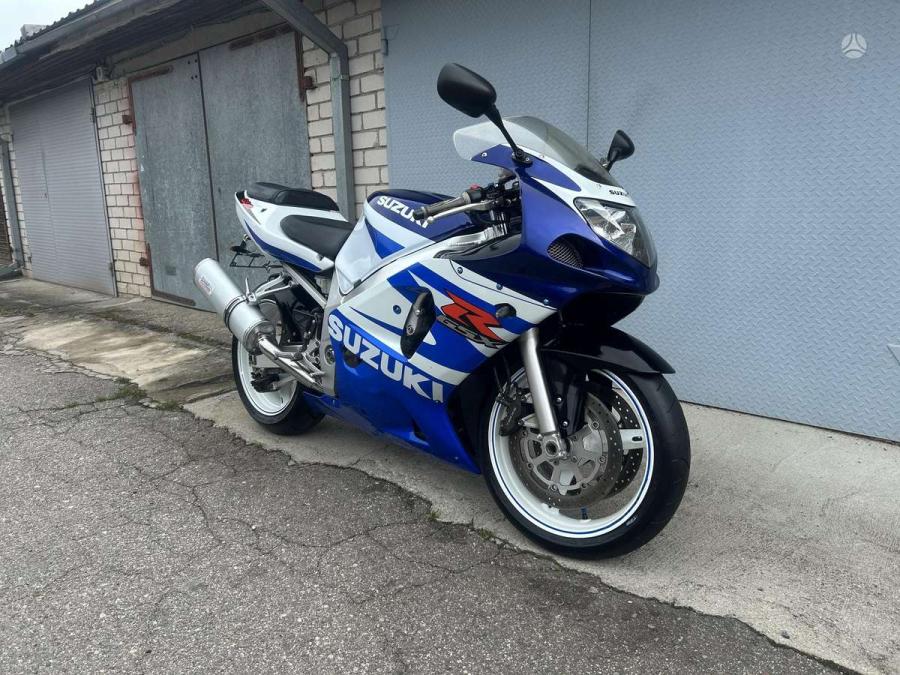 Suzuki GSX-R 2002 Birštonas, ar dzinēja tilpumu 0.60 L un nobraukumu 33 tūkst. km par 2999 €, foto 1 vietnē AUTOMOTO.COM.LV