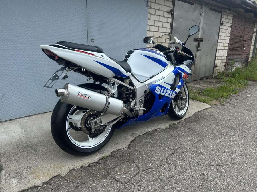 Suzuki GSX-R 2002 Birštonas, ar dzinēja tilpumu 0.60 L un nobraukumu 33 tūkst. km par 2999 €, foto 6 vietnē AUTOMOTO.COM.LV