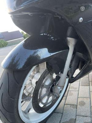 Suzuki GSX-R 2003 in Silale, with an engine capacity of 0.60 L and mileage of 24 thousand km for 2799 €, photo 7 on AUTOMOTO.COM.LV