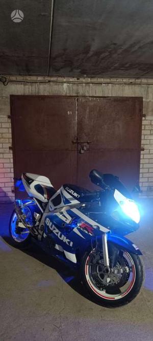 Suzuki GSX-R 2003 in Vilnius, with an engine capacity of 0.60 L and mileage of 70 thousand km for 2100 €, photo 3 on AUTOMOTO.COM.LV