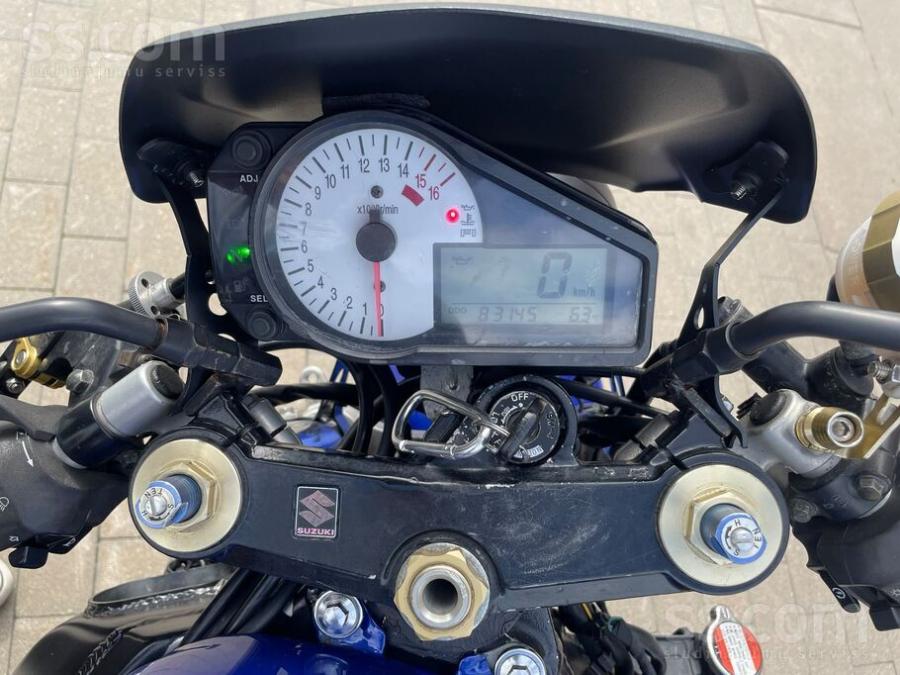 Сузуки GSX-R 2003 в Рига, объемом двигателя 0.60 л и пробегом 0 тыс. км за 2200 €, фото 5 на AUTOMOTO.COM.LV