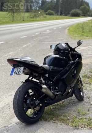 Suzuki GSX-R 2004 Rīga, ar dzinēja tilpumu 0.60 L un nobraukumu 0 tūkst. km par 3400 €, foto  vietnē AUTOMOTO.COM.LV