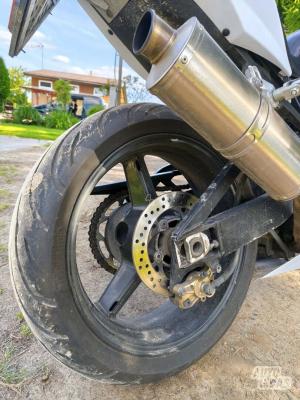 Сузуки GSX-R 2004 в Мажейкяй, объемом двигателя 0.60 л и пробегом 0 тыс. км за 3000 €, фото 7 на AUTOMOTO.COM.LV