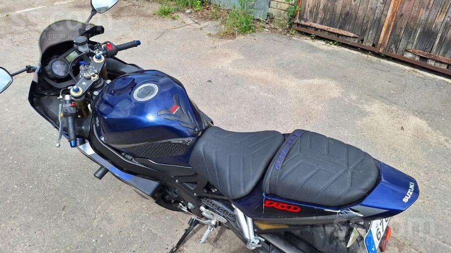 Suzuki GSX-R 2005 in Bauska, with an engine capacity of 0.75 L and mileage of 0 thousand km for 3850 €, photo 6 on AUTOMOTO.COM.LV