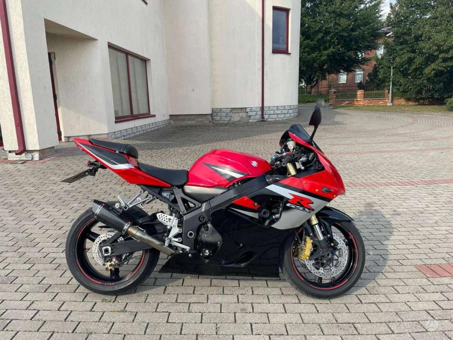 Сузуки GSX-R 2005 в Мажейкяй, объемом двигателя 0.60 л и пробегом 58 тыс. км за 3200 €, фото 1 на AUTOMOTO.COM.LV