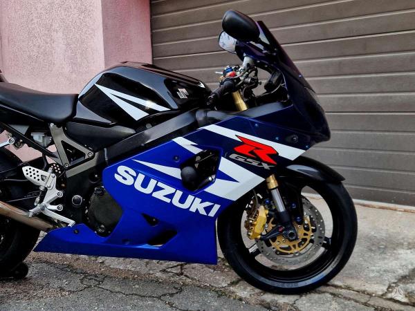 Сузуки GSX-R 2005 в Вильнюс, объемом двигателя 0.60 л и пробегом 39 тыс. км за 3790 €, фото 7 на AUTOMOTO.COM.LV