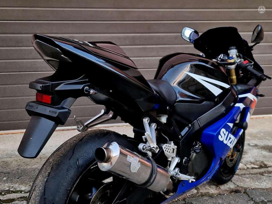Suzuki GSX-R 2005 Viļņa, ar dzinēja tilpumu 0.60 L un nobraukumu 39 tūkst. km par 3790 €, foto 10 vietnē AUTOMOTO.COM.LV