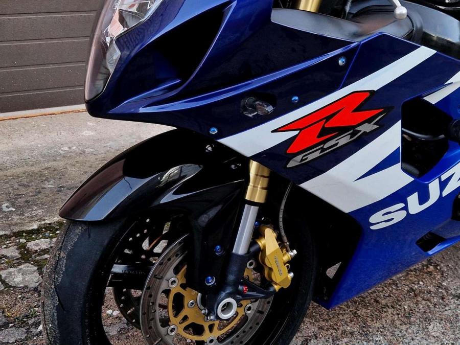 Suzuki GSX-R 2005 Viļņa, ar dzinēja tilpumu 0.60 L un nobraukumu 39 tūkst. km par 3790 €, foto 12 vietnē AUTOMOTO.COM.LV