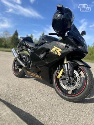 Suzuki GSX-R 2005 Prienai, ar dzinēja tilpumu 0.60 L un nobraukumu 21 tūkst. km par 3700 €, foto  vietnē AUTOMOTO.COM.LV