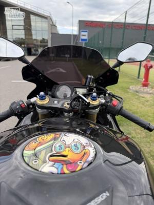 Suzuki GSX-R 2005 in Prienai, with an engine capacity of 0.60 L and mileage of 21 thousand km for 3700 €, photo 7 on AUTOMOTO.COM.LV