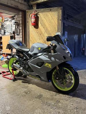 Suzuki GSX-R 2005 Kauņa, ar dzinēja tilpumu 1.00 L un nobraukumu 50 tūkst. km par 4300 €, foto 6 vietnē AUTOMOTO.COM.LV