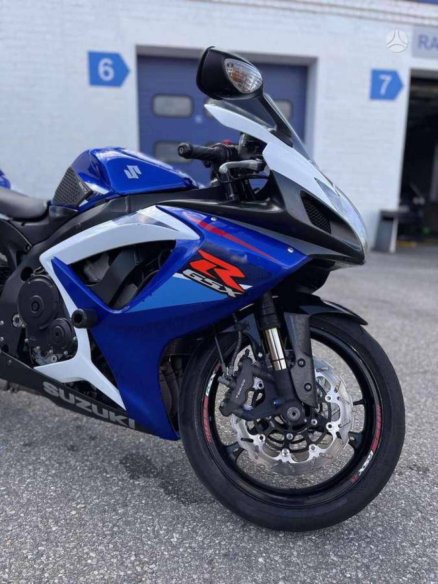 Suzuki GSX-R 2006 in Sirvintos, with an engine capacity of 0.75 L and mileage of 61 thousand km for 4500 €, photo 5 on AUTOMOTO.COM.LV