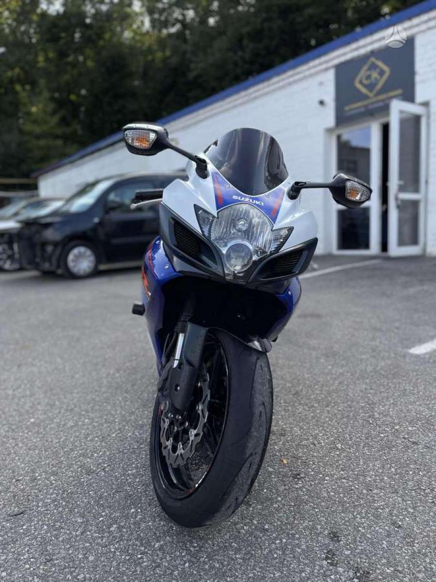 Suzuki GSX-R 2006 in Sirvintos, with an engine capacity of 0.75 L and mileage of 61 thousand km for 4500 €, photo 13 on AUTOMOTO.COM.LV