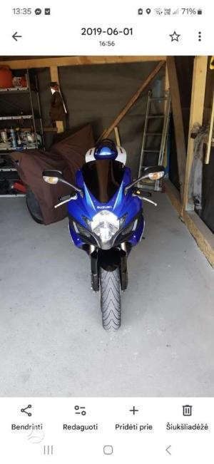Suzuki GSX-R 2006 Ukmergė, ar dzinēja tilpumu 0.60 L un nobraukumu 40 tūkst. km par 3000 €, foto 3 vietnē AUTOMOTO.COM.LV