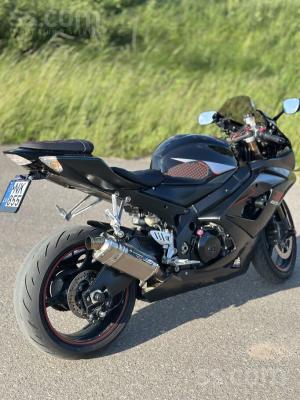 Сузуки GSX-R 2006 в Лудза, объемом двигателя 1.00 л и пробегом 0 тыс. км за 5250 €, фото 4 на AUTOMOTO.COM.LV