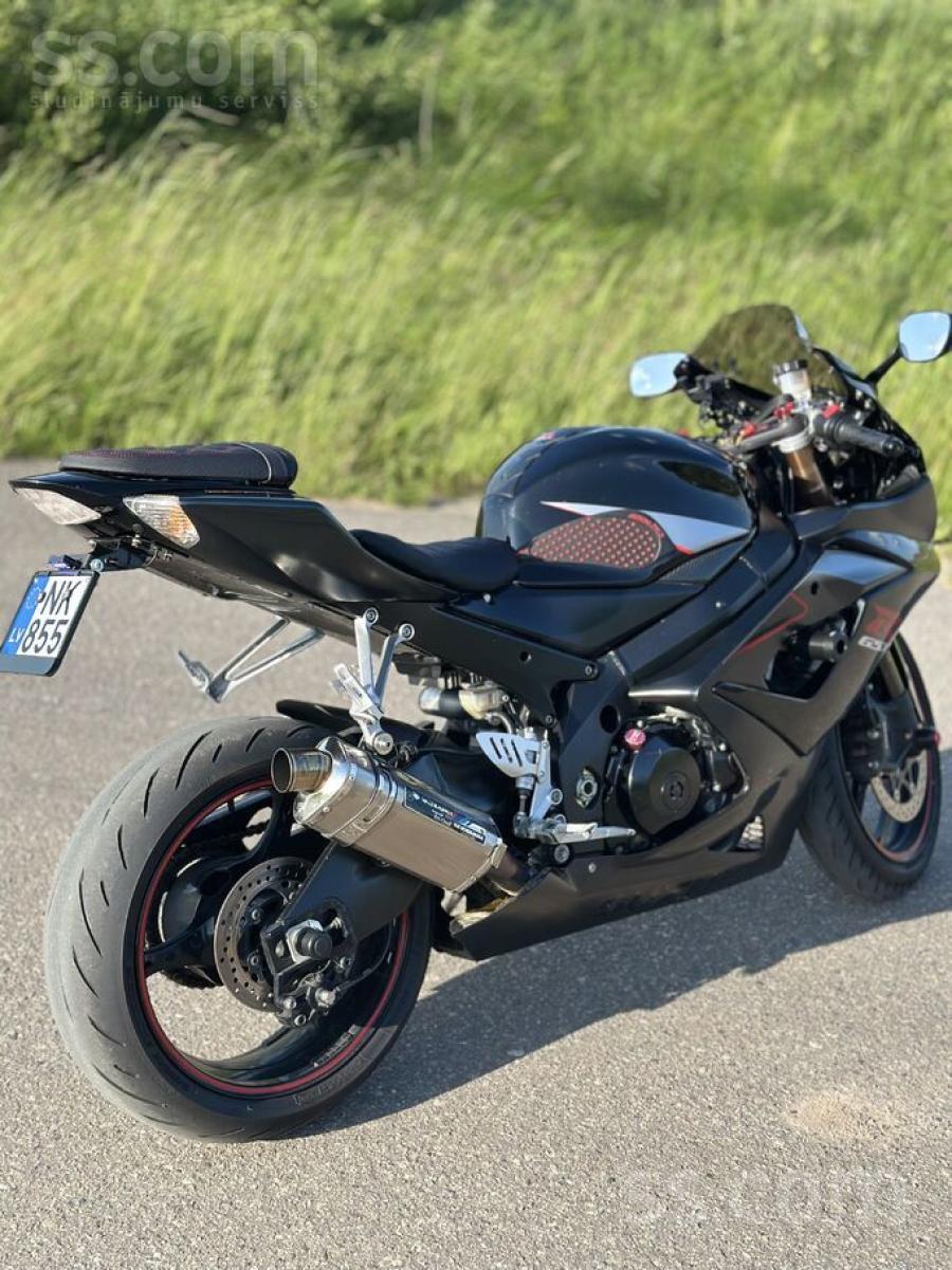 Сузуки GSX-R 2006 в Лудза, объемом двигателя 1.00 л и пробегом 0 тыс. км за 5250 €, фото 4 на AUTOMOTO.COM.LV