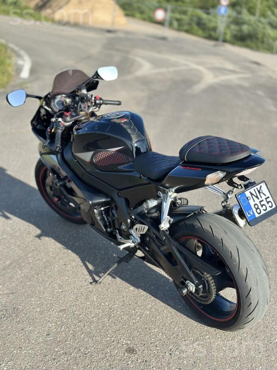Сузуки GSX-R 2006 в Лудза, объемом двигателя 1.00 л и пробегом 0 тыс. км за 5250 €, фото 5 на AUTOMOTO.COM.LV