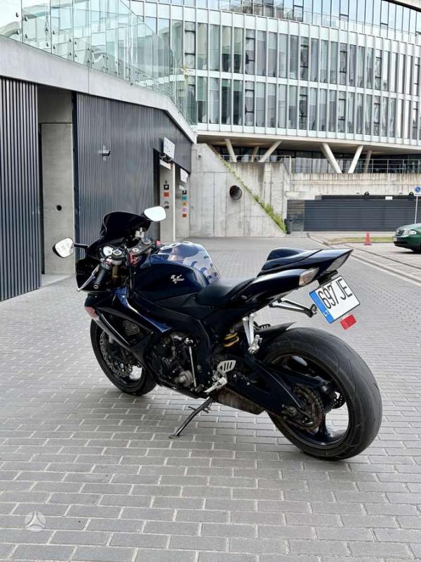 Suzuki GSX-R 2006 in Vilnius, with an engine capacity of 0.60 L and mileage of 70 thousand km for 4000 €, photo 5 on AUTOMOTO.COM.LV