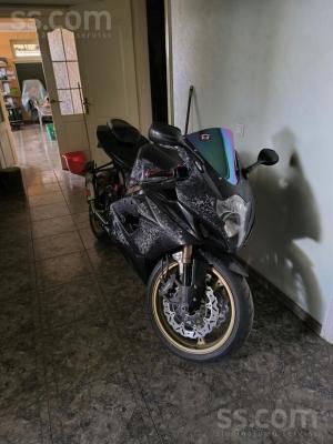 Suzuki GSX-R 2006 Jelgava, ar dzinēja tilpumu 1.00 L un nobraukumu 0 tūkst. km par 4600 €, foto 3 vietnē AUTOMOTO.COM.LV