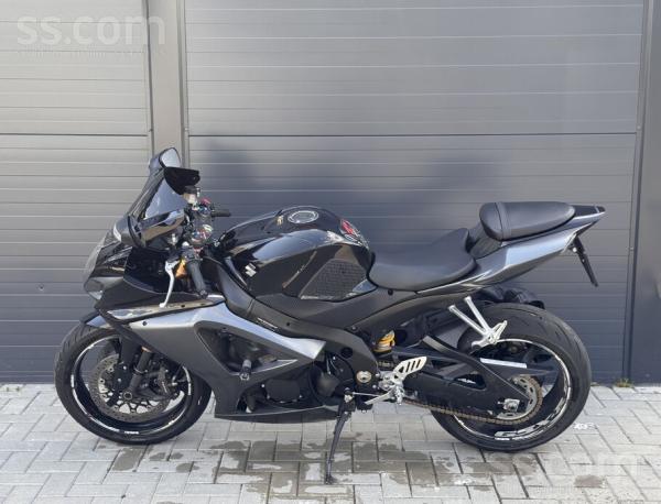 Suzuki GSX-R 2007 Rīga, ar dzinēja tilpumu 1.00 L un nobraukumu 0 tūkst. km par 5200 €, foto 3 vietnē AUTOMOTO.COM.LV