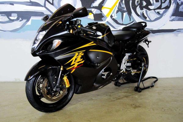 Suzuki GSX-R 2008 in Vilnius, with an engine capacity of 1.30 L and mileage of 23 thousand km for 8400 €, photo 2 on AUTOMOTO.COM.LV