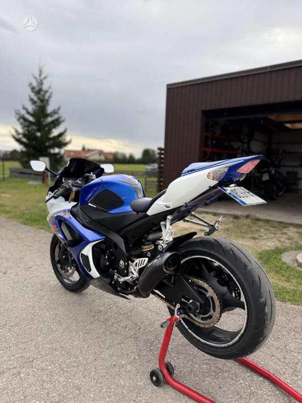 Сузуки GSX-R 2008 в Каунас, объемом двигателя 1.00 л и пробегом 40 тыс. км за 6500 €, фото 6 на AUTOMOTO.COM.LV