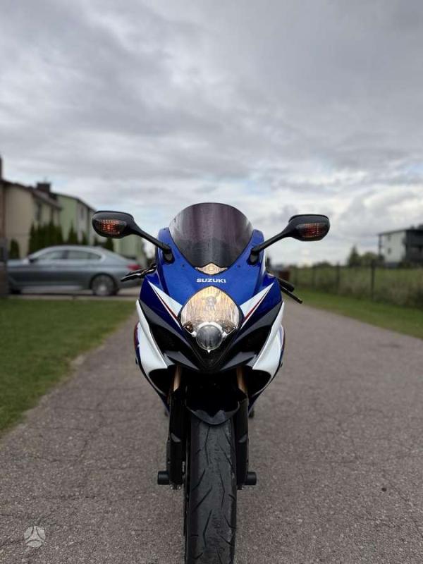 Сузуки GSX-R 2008 в Каунас, объемом двигателя 1.00 л и пробегом 40 тыс. км за 6500 €, фото 7 на AUTOMOTO.COM.LV