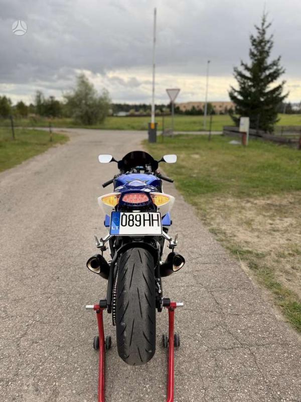 Сузуки GSX-R 2008 в Каунас, объемом двигателя 1.00 л и пробегом 40 тыс. км за 6500 €, фото 8 на AUTOMOTO.COM.LV