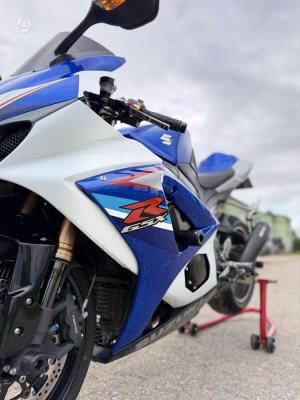 Сузуки GSX-R 2008 в Каунас, объемом двигателя 1.00 л и пробегом 40 тыс. км за 6500 €, фото 15 на AUTOMOTO.COM.LV
