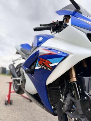 Сузуки GSX-R 2008 в Каунас, объемом двигателя 1.00 л и пробегом 40 тыс. км за 6500 €, фото 16 на AUTOMOTO.COM.LV
