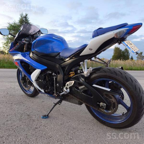 Suzuki GSX-R 2009 in Rezekne, with an engine capacity of 0.60 L and mileage of 0 thousand km for 6300 €, photo 3 on AUTOMOTO.COM.LV