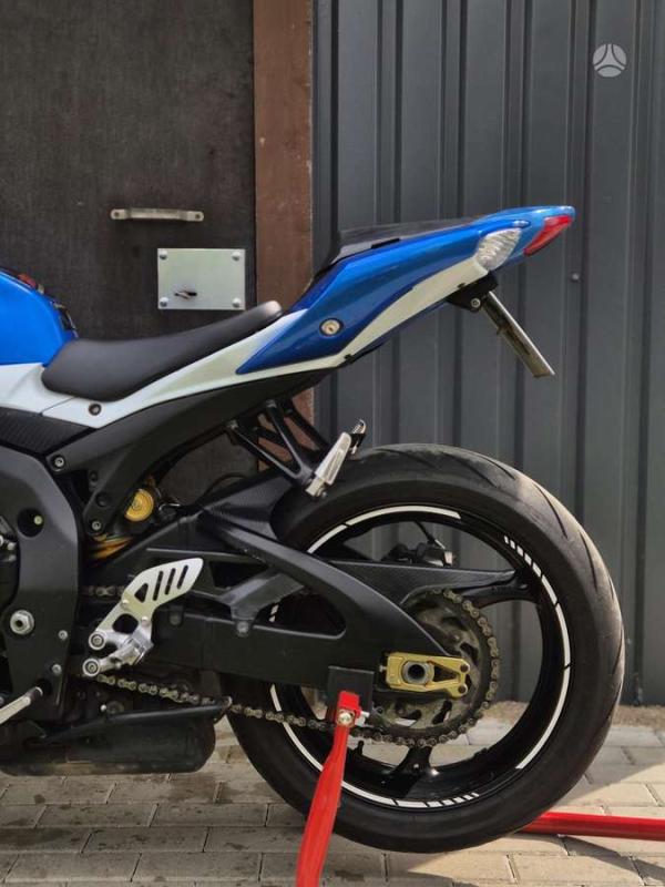 Сузуки GSX-R 2009 в Мажейкяй, объемом двигателя 0.60 л и пробегом 43 тыс. км за 4650 €, фото 6 на AUTOMOTO.COM.LV