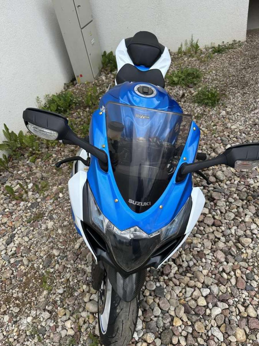 Сузуки GSX-R 2010 в Молетай, объемом двигателя 1.00 л и пробегом 20 тыс. км за 5600 €, фото 6 на AUTOMOTO.COM.LV