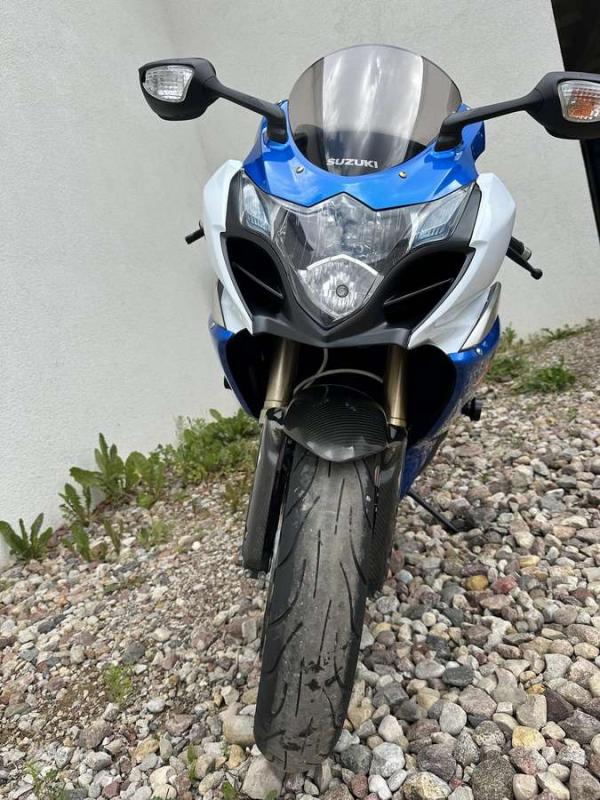 Suzuki GSX-R 2010 in Moletai, with an engine capacity of 1.00 L and mileage of 20 thousand km for 5600 €, photo 7 on AUTOMOTO.COM.LV