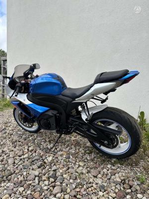 Сузуки GSX-R 2010 в Молетай, объемом двигателя 1.00 л и пробегом 20 тыс. км за 5600 €, фото 9 на AUTOMOTO.COM.LV