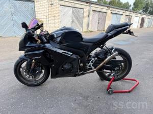 Suzuki GSX-R 2010 in Riga, with an engine capacity of 1.00 L and mileage of 0 thousand km for 6200 €, photo 6 on AUTOMOTO.COM.LV