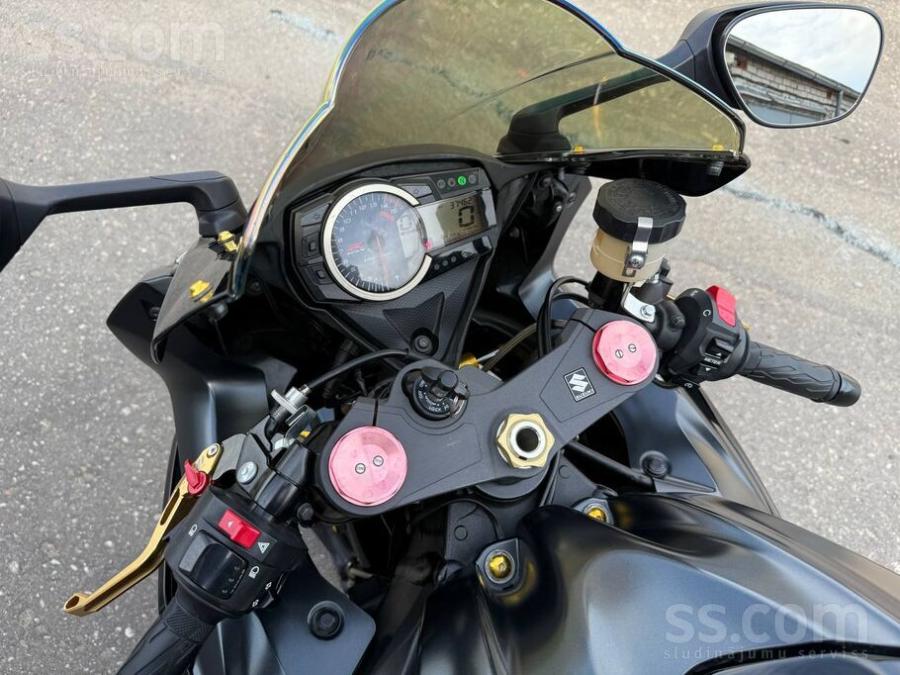 Suzuki GSX-R 2010 in Riga, with an engine capacity of 1.00 L and mileage of 0 thousand km for 6200 €, photo 8 on AUTOMOTO.COM.LV
