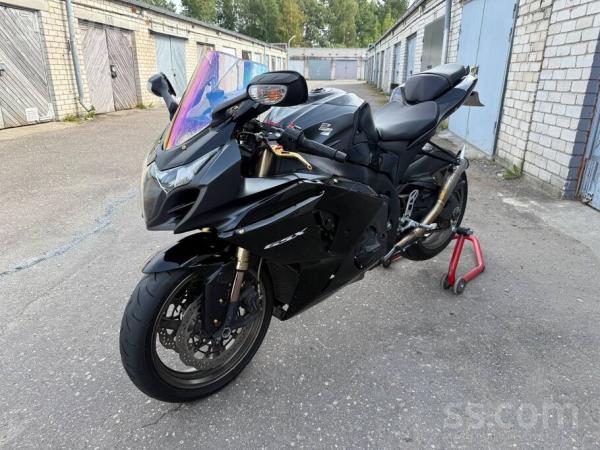 Suzuki GSX-R 2010 in Riga, with an engine capacity of 1.00 L and mileage of 0 thousand km for 6200 €, photo 7 on AUTOMOTO.COM.LV
