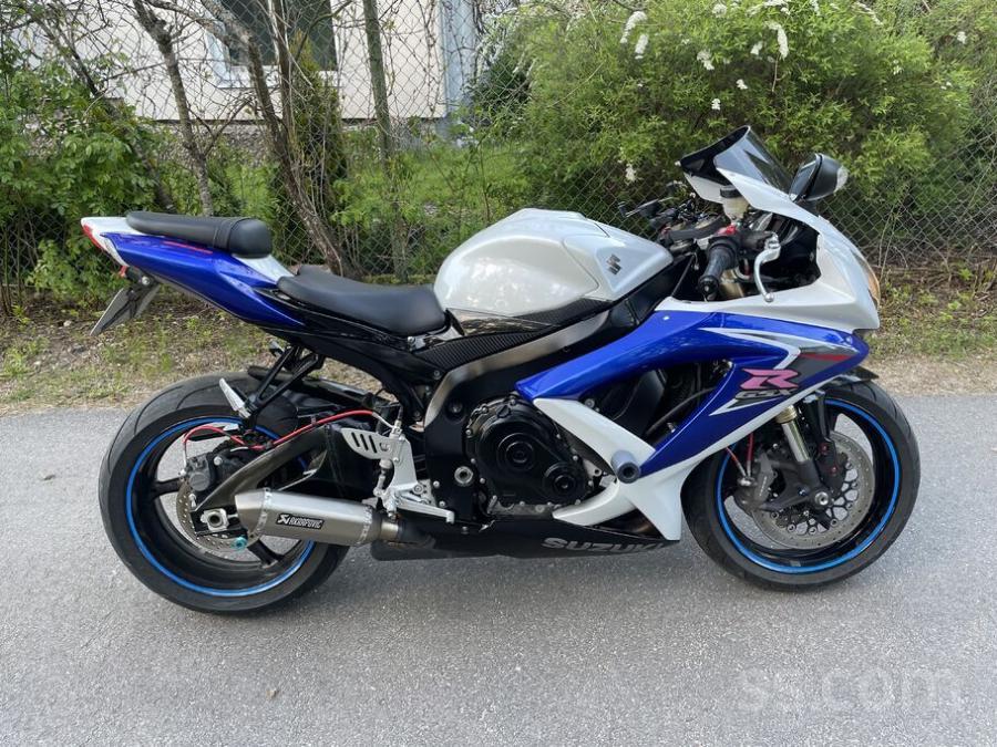 Suzuki GSX-R 2011 Rīga, ar dzinēja tilpumu 0.60 L un nobraukumu 0 tūkst. km par 5400 €, foto 2 vietnē AUTOMOTO.COM.LV