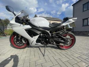 Suzuki GSX-R 2017 in Moletai, with an engine capacity of 0.75 L and mileage of 13 thousand km for 6900 €, photo 6 on AUTOMOTO.COM.LV