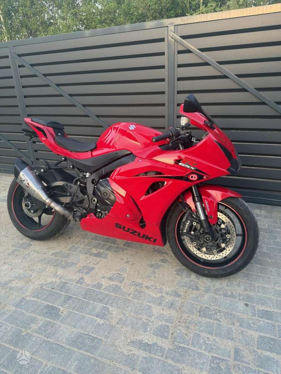 Suzuki GSX-R 2017 Kauņa, ar dzinēja tilpumu 1.00 L un nobraukumu 7 tūkst. km par 10250 €, foto 9 vietnē AUTOMOTO.COM.LV