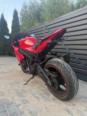 Suzuki GSX-R 2017 Kauņa, ar dzinēja tilpumu 1.00 L un nobraukumu 7 tūkst. km par 10250 €, foto 11 vietnē AUTOMOTO.COM.LV