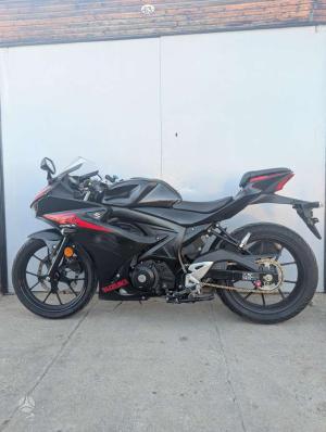 Suzuki GSX-R 2018 in Taurage, with an engine capacity of 0.00 L and mileage of 25 thousand km for 2500 €, photo 3 on AUTOMOTO.COM.LV
