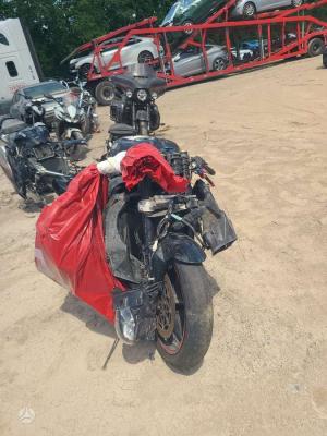 Сузуки GSX-R 2019 в Клайпеда, объемом двигателя 1.00 л и пробегом 26 тыс. км за 4500 €, фото 5 на AUTOMOTO.COM.LV