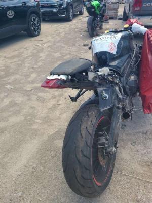 Сузуки GSX-R 2019 в Клайпеда, объемом двигателя 1.00 л и пробегом 26 тыс. км за 4500 €, фото 8 на AUTOMOTO.COM.LV