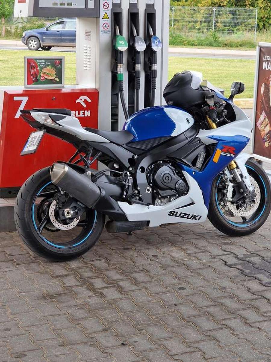 Suzuki GSX-R 2020 Viļņa, ar dzinēja tilpumu 0.75 L un nobraukumu 7 tūkst. km par 7999 €, foto 3 vietnē AUTOMOTO.COM.LV
