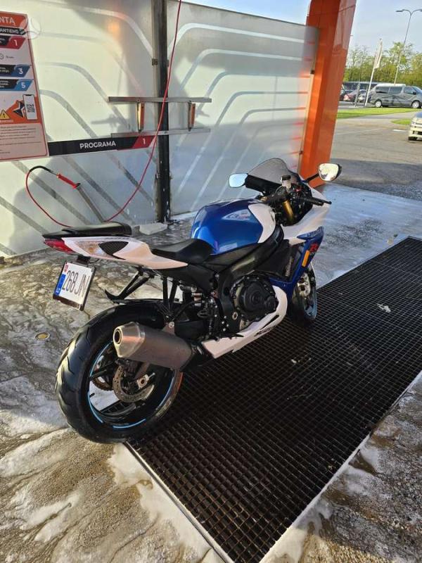 Suzuki GSX-R 2020 Viļņa, ar dzinēja tilpumu 0.75 L un nobraukumu 7 tūkst. km par 7999 €, foto 3 vietnē AUTOMOTO.COM.LV
